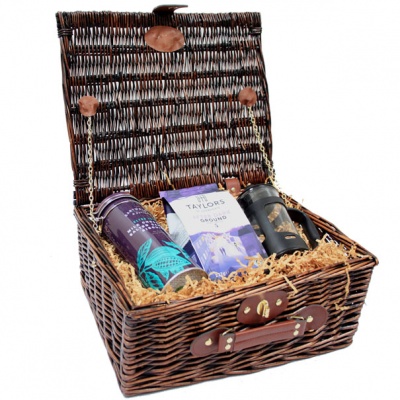 Complete Gift Kits-Wicker Hampers, Shred, Basket Bag, Bow & Tag