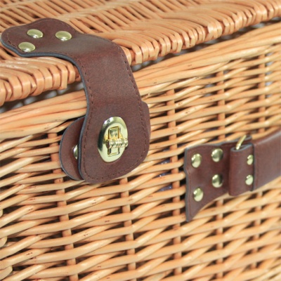 Wicker Baskets and Willow Picnic Hamper Baskets with Lids